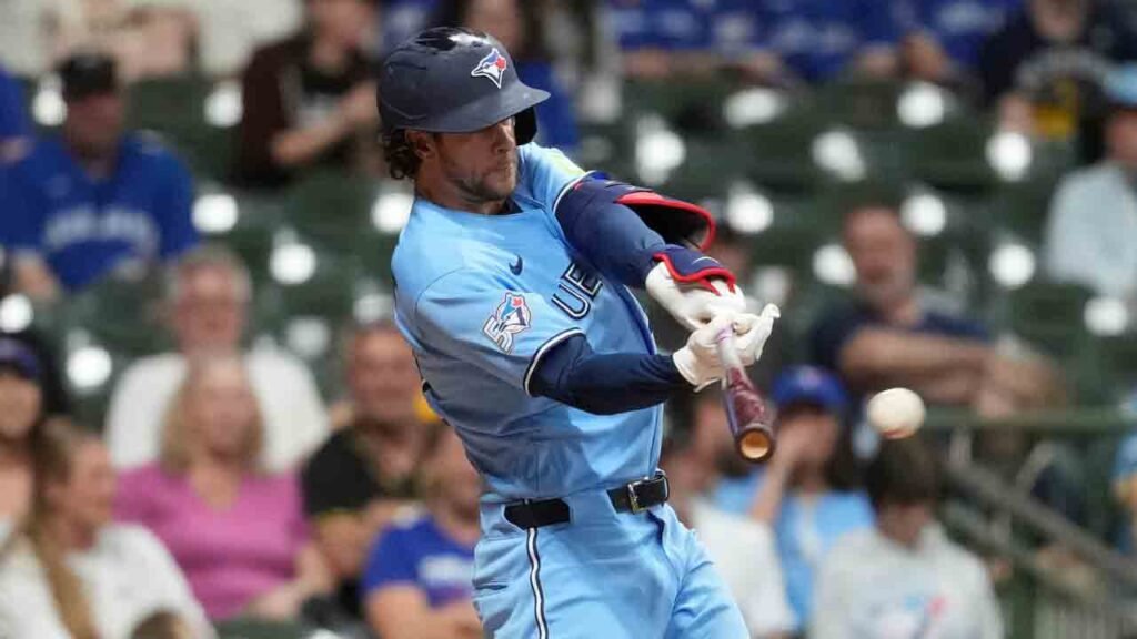 Por que os árbitros consideraram Clement dos Blue Jays seguro em jogo ...