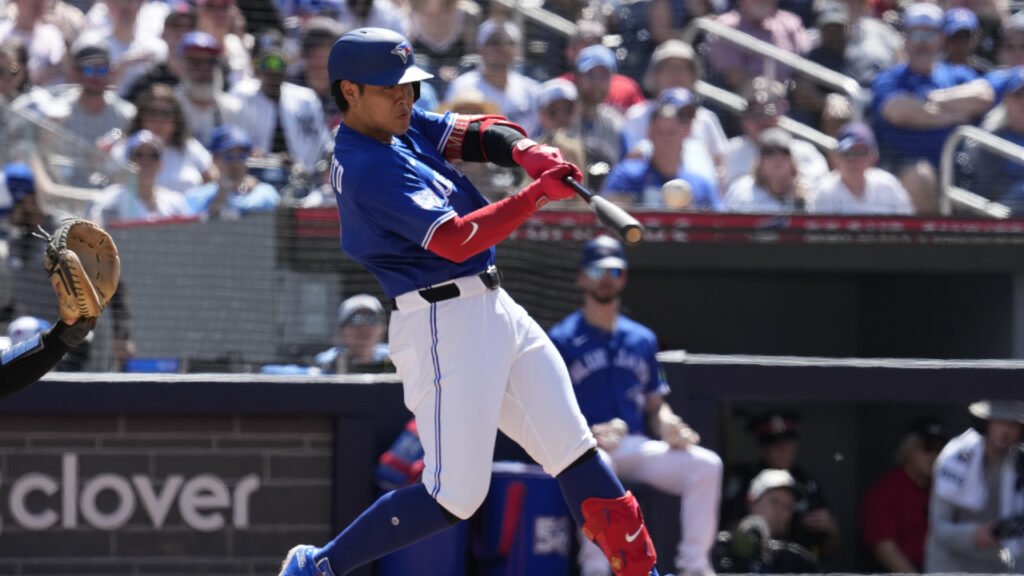 Okamoto e Varsho levam Blue Jays a uma vitória dramática de retorno ...